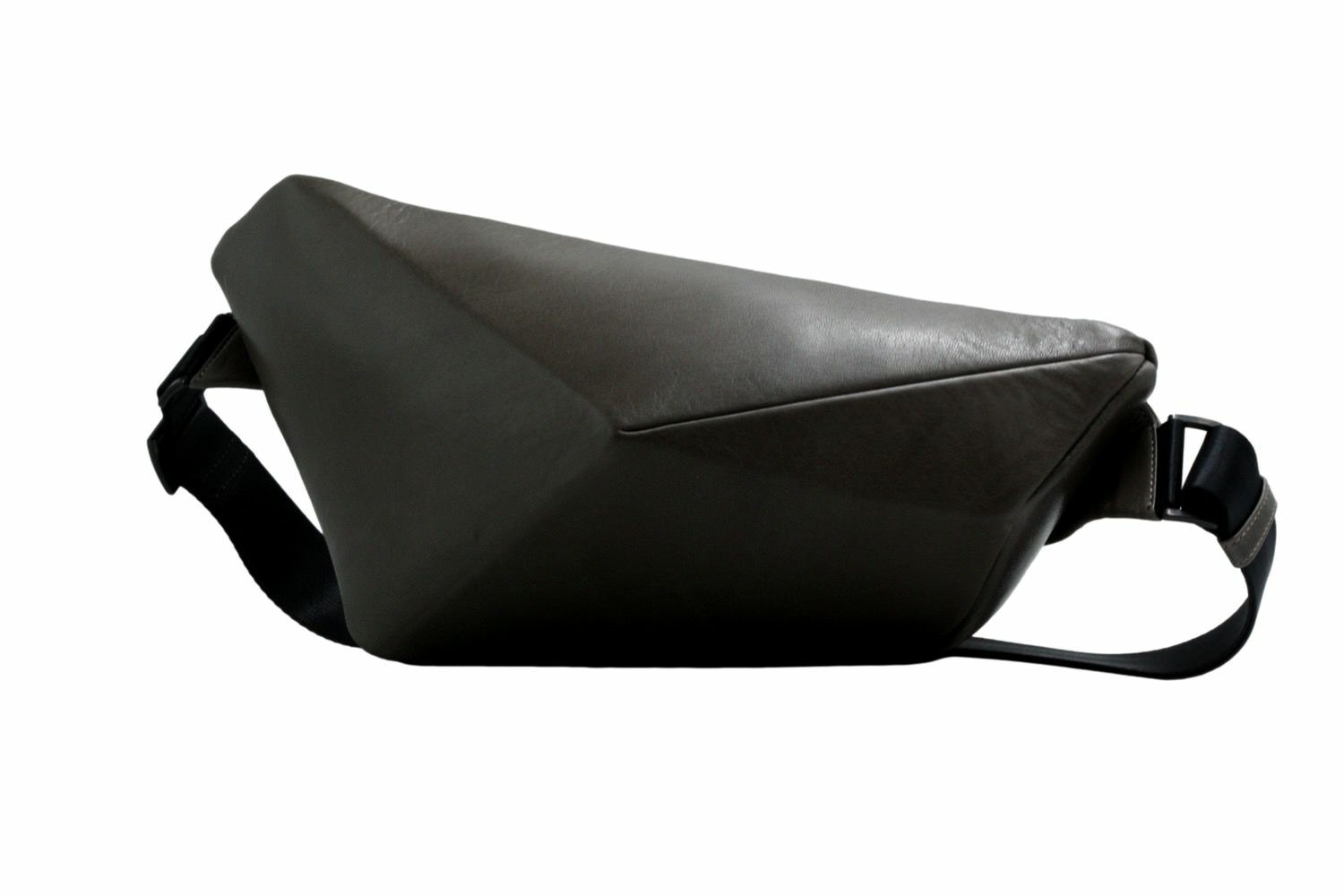 BODY BAG | GEMER（ジェマー） | レザーボディバッグ, トートバッグ